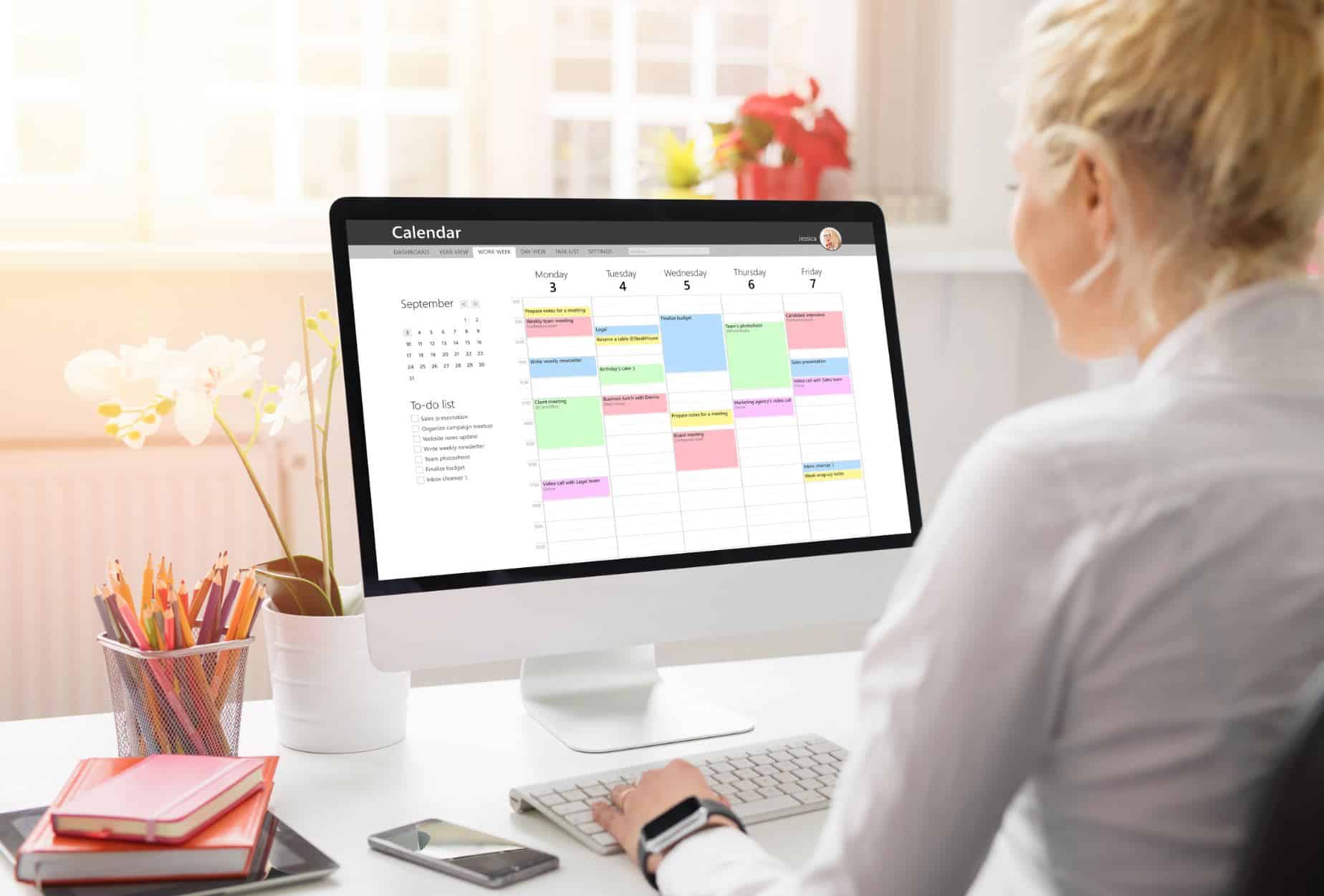 Keep on Track with These Work Schedule Apps - emilyandblair.com