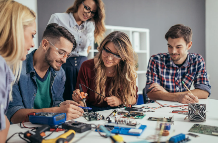 What to Expect in Your First Year of an Engineering Program